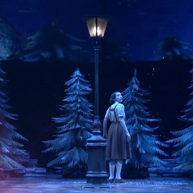 Podcast: NarniaWeb Reviews "The Lion, the Witch and the Wardrobe" Stage ...